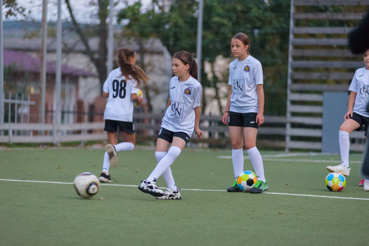 Petrocub Hîncești este primul club din Divizia Națională care are și o ...